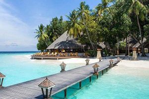 10 Closest Island Resorts to Male International Airport [Nearest]